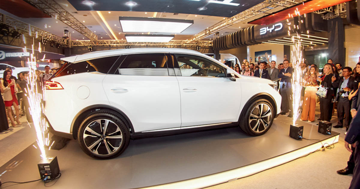 BYD presenta su BYD TANG en Ecuador y gana el premio al "MEJOR STAND" en el Autoshow 2023 - BYD ...